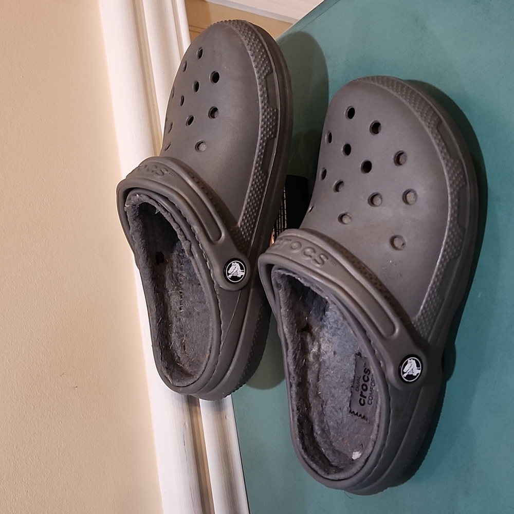 Crocs Insulated Dual Comfort Women's Shoes Size 6 - Gem